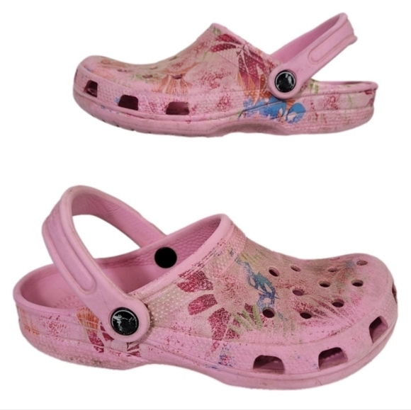 CROCS | Shoes | Crocs Classic Cayman Clog In Light Pink Floral Vera ...